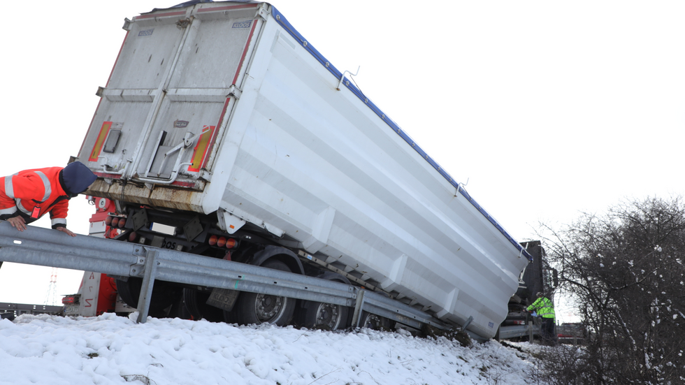 LKW-Unfall sorgt für kilometerlangen Stau auf der A4 - Radio Lausitz